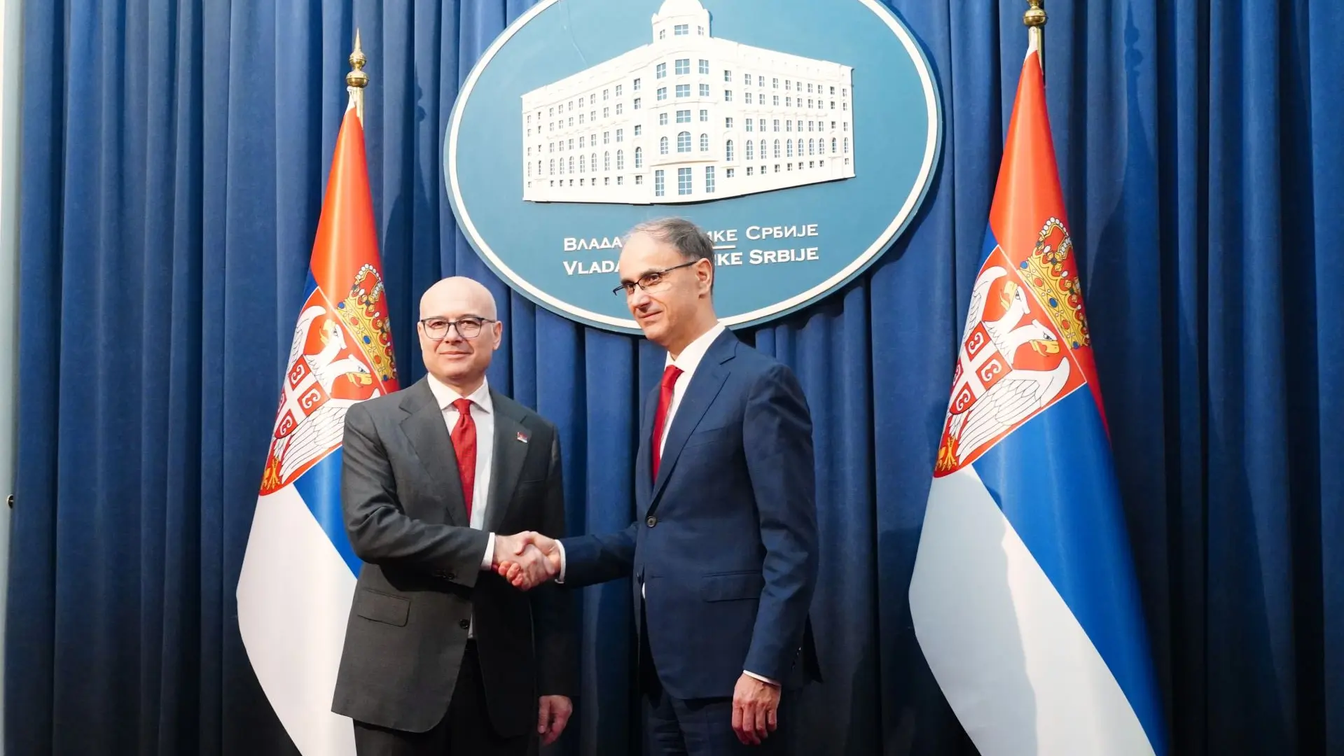 Macut preuzeo od Vučevića dužnost predsednika Vlade Srbije